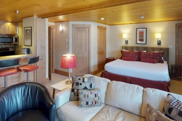 Manor Vail Lodge - Vail Vacation Rentals & Condos